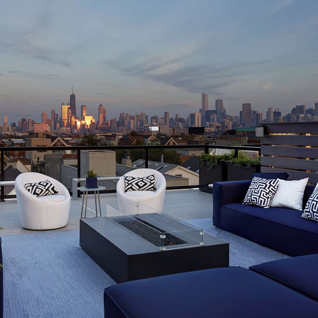 Luxury Rooftop Kitchen, Pergola, Dining (Orren Pickell Building Group)